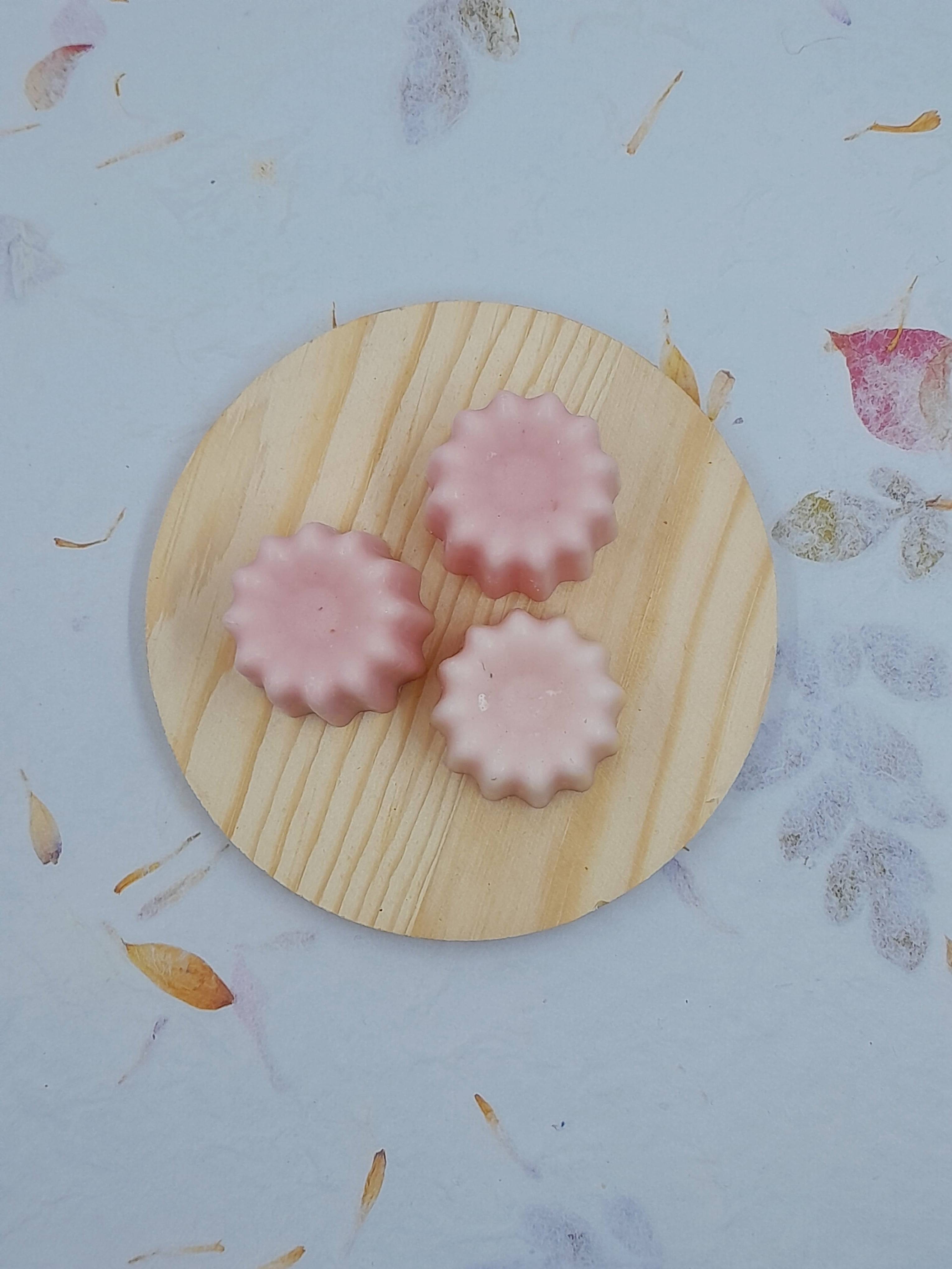 Fondant parfumé POMME D’AMOUR - Galet de cire Artisanal 100%cire de so ...