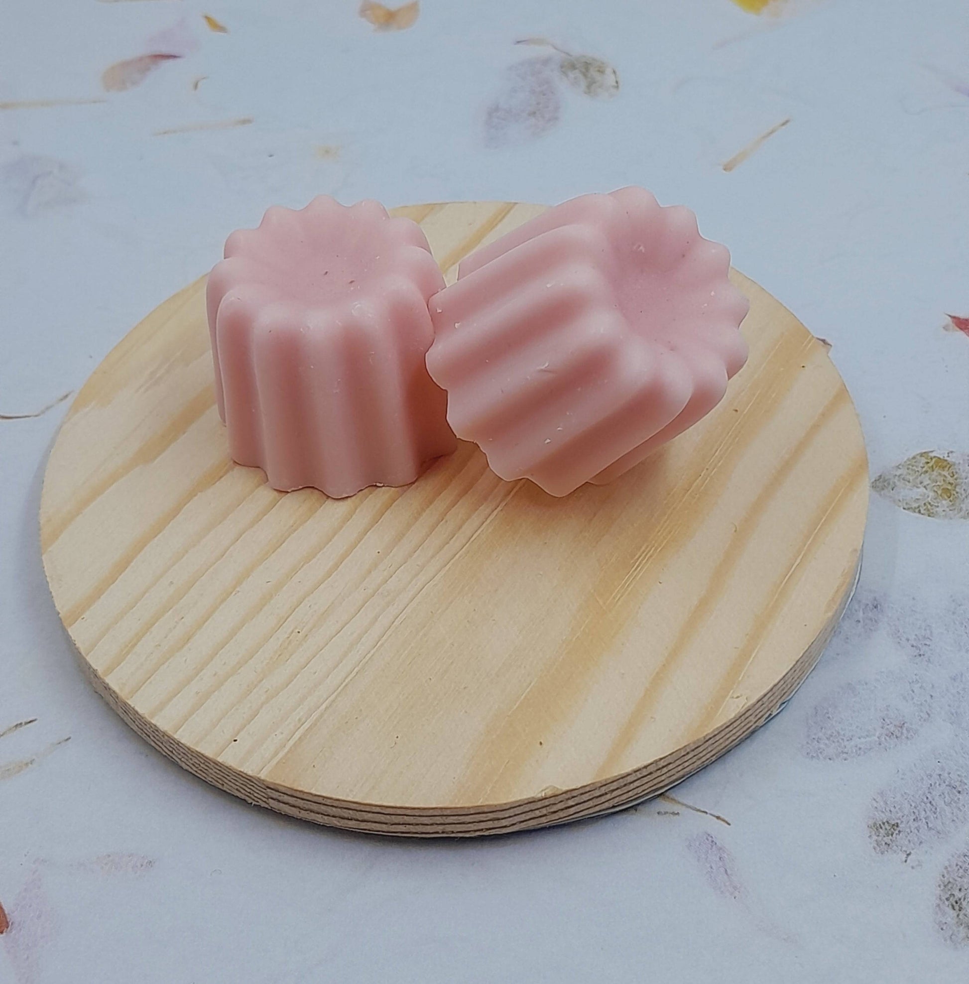 Fondant parfumé POMME D’AMOUR - Galet de cire Artisanal 100%cire de so ...
